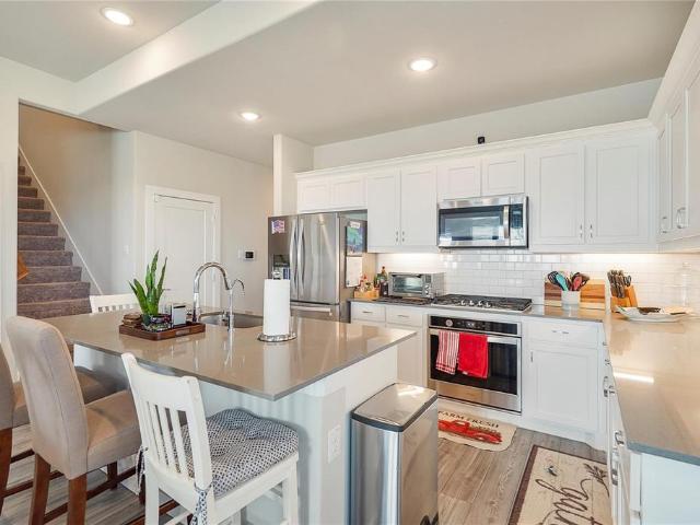 2513 Peoria Drive