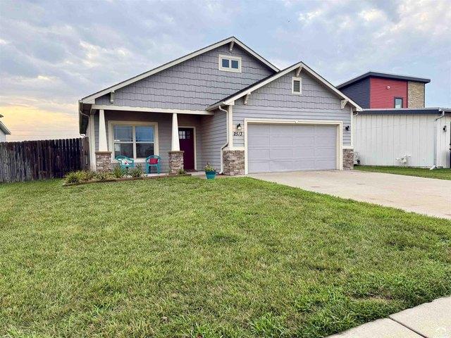 2513 Ralston St, Lawrence, KS 66046