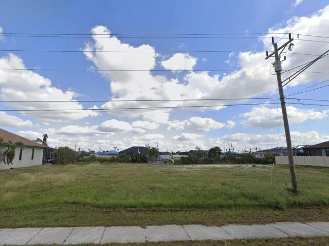2513 Surfside Blvd, Cape Coral, FL 33914 | MLS #1052