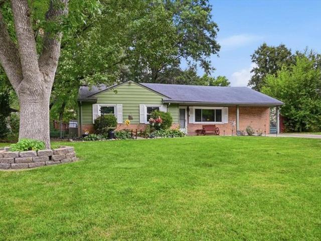 2513 SW Seabrook Ave, Topeka, KS 66614