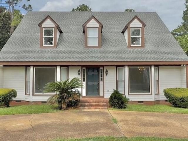 2513 W Alberson Dr, Albany, GA 31721