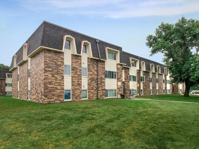2513 Willow St 3 beds, 1 full bath