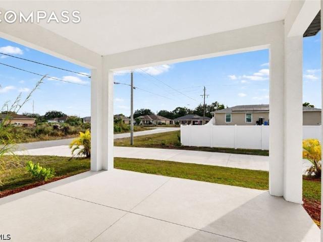 2513 69th St W, Lehigh Acres, FL