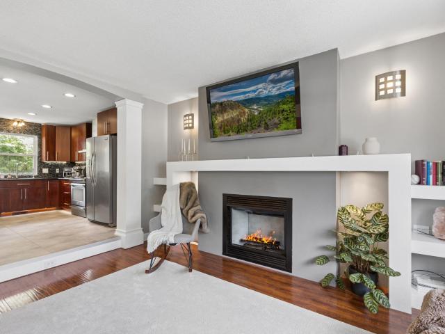 2513 93rd Way