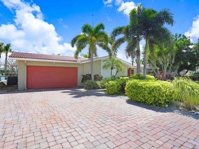 251 176th Ave E, Redington Shores, FL 33708
