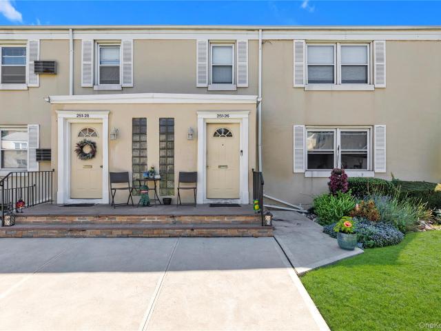 251 2 st Avenue, Unit 86A