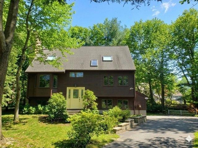 251 Cox St, Hudson, MA 01749