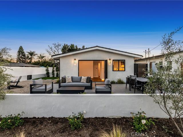 251 Costa Mesa A