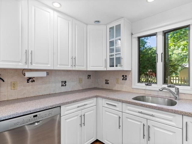 251 Acapesket Road