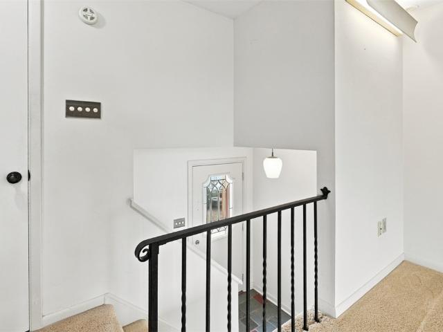 251 Alcott Dr