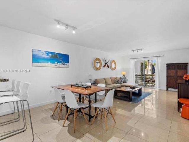 251 Galen Dr #206E, Key Biscayne, FL 33149