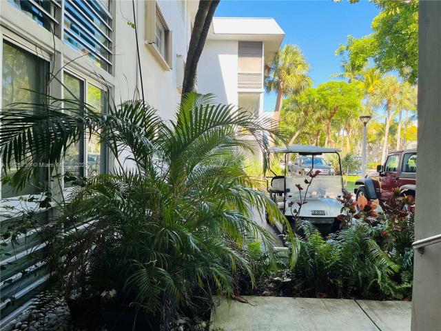 251 Galen Dr Unit 101E, Key Biscayne, US, FL