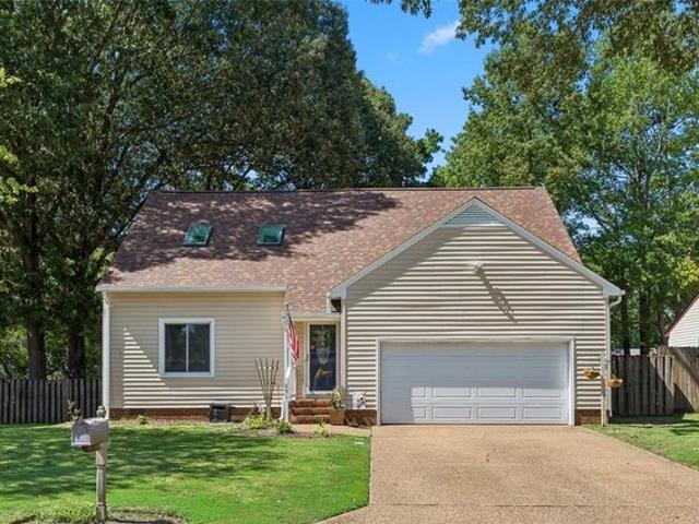 251 Gena Ct, Newport News, VA 23602