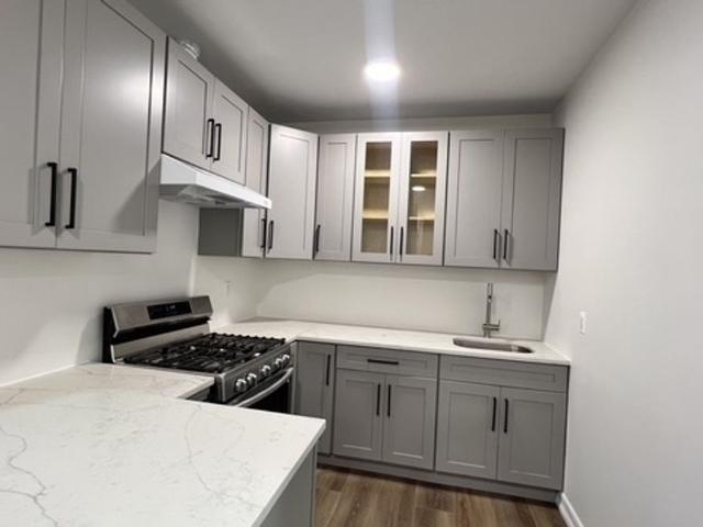 251 E 55th Street 2F