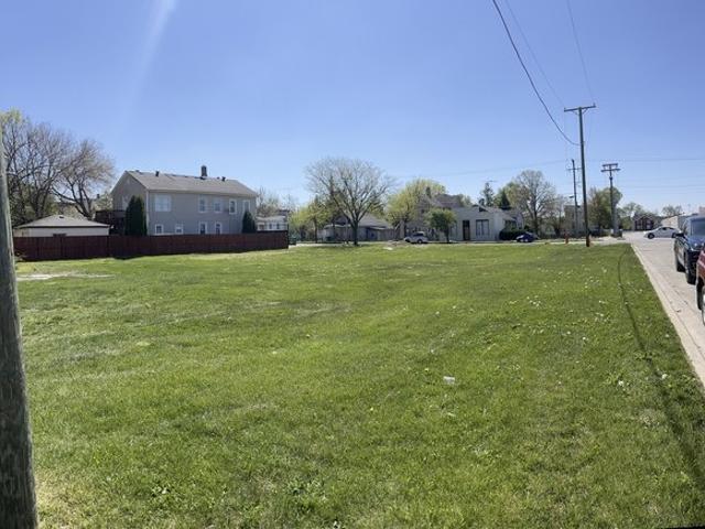 251 E Jackson St, Joliet, IL 60432