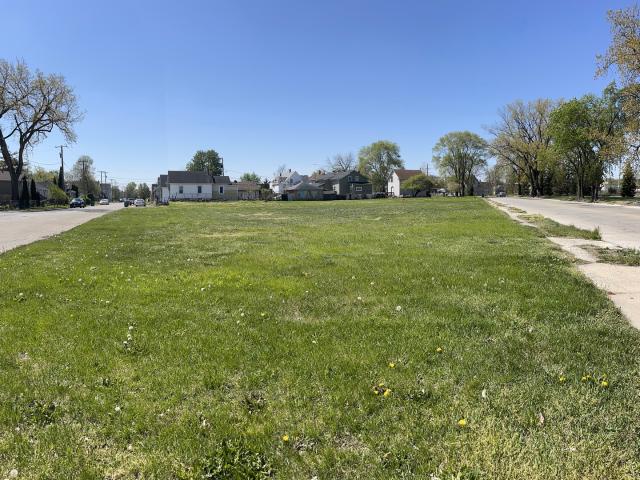 251 E Jackson St, Joliet, IL 60432 | MLS #12634 | Compass