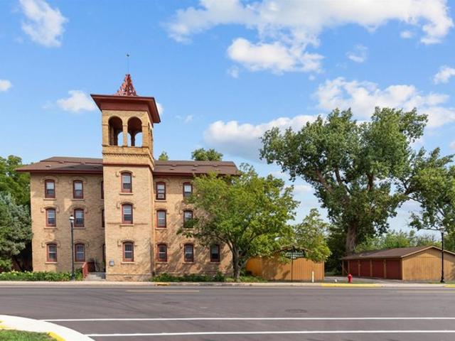 251 E Main St Apt 201, Omro, WI 54963