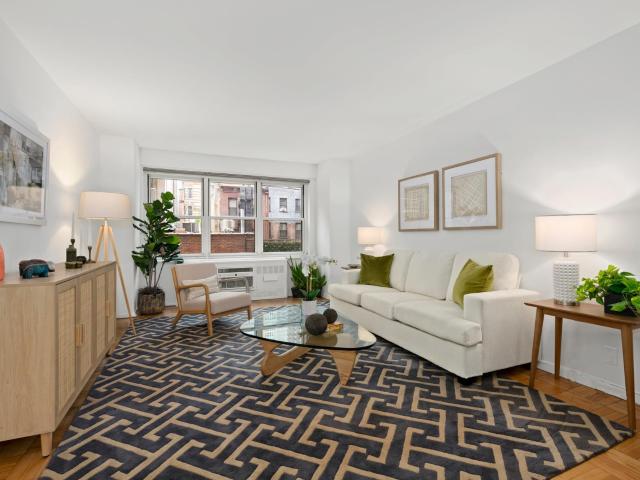 251 East 51st Street, New York, NY