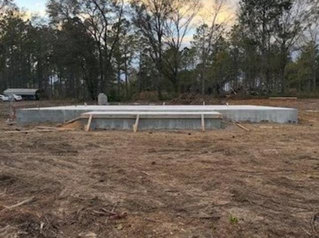 251 Ford St SW, Poulan, GA 31781