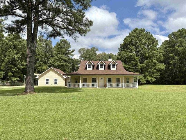 251 Oden Dr, Waskom, TX 75692