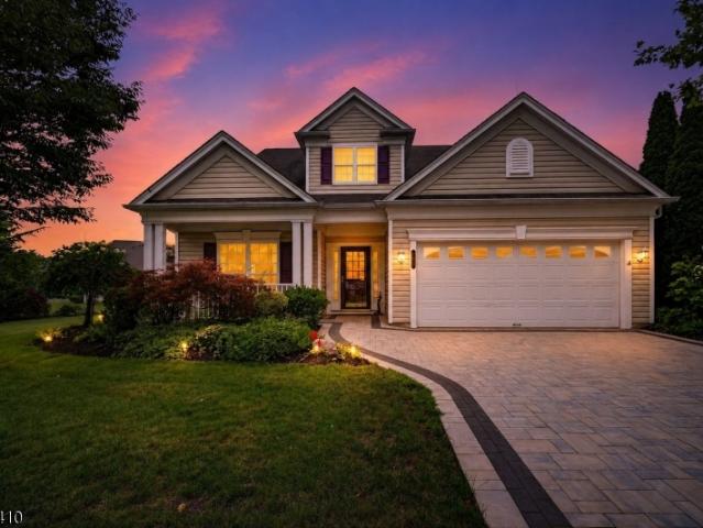 251 Longwood Ln