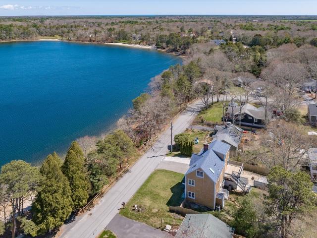 251 Lakeside Drive