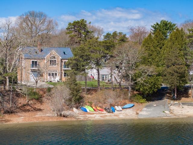 251 Lakeside Drive