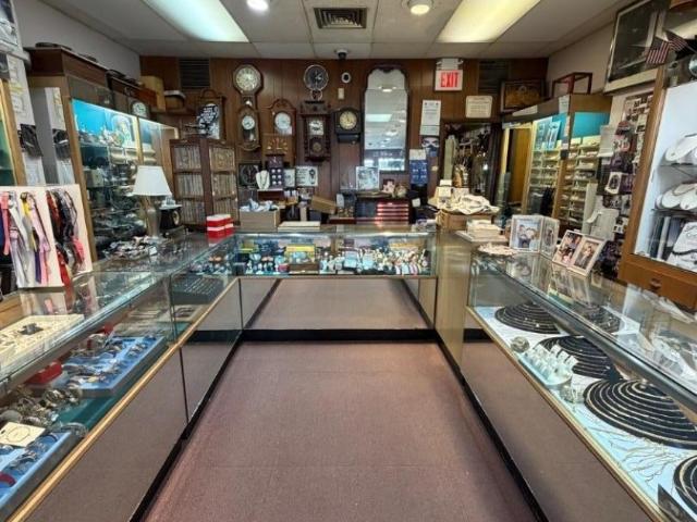 251 Main St