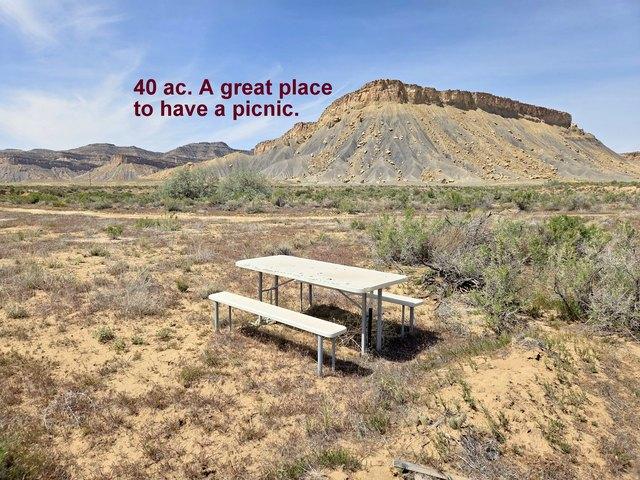 251 N Thompson Rd, Thompson, UT 84540