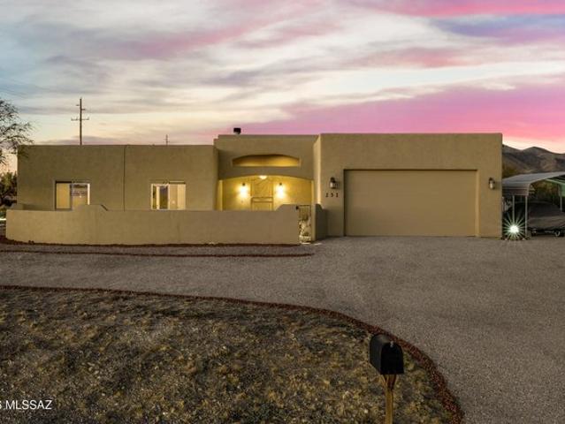 251 N Del Sur Dr, Vail, AZ 85641