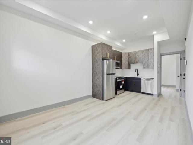 251 S 12th St, Unit 2, Philadelphia, PA 19107 | Compass