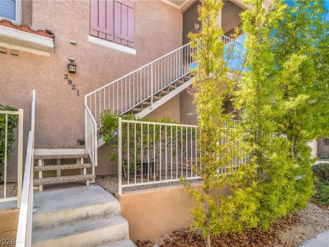 251 S Green Valley Parkway 3921