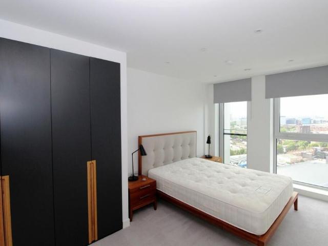 251 Southwark Bridge Road, SE1, London