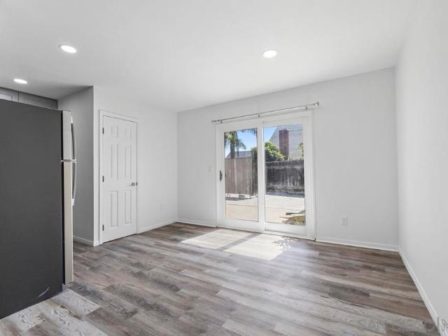 251 Sandstone