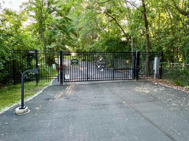 251 Shoreview Estate