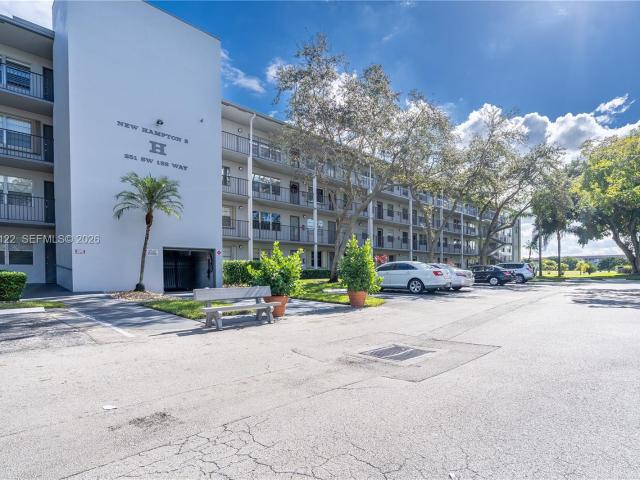 251 SW 132nd Way, Unit 117H, Pembroke Pines, FL 33027 | MLS #A11943