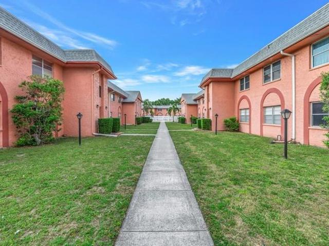 251 SW Lincoln Cir N #3212, Saint Petersburg, FL 33703