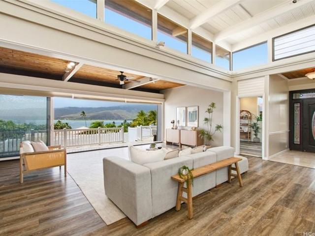 251 Poipu Dr, Honolulu, HI 96825