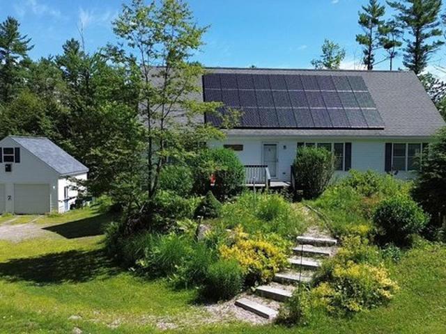 251 Perkins Pond Rd, Sunapee, NH 03782