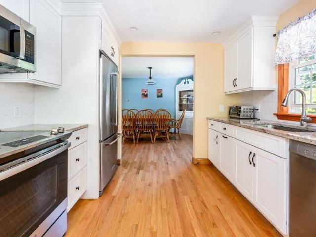 251 Phinneys Lane