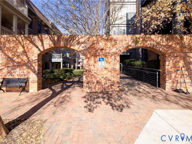 251 Rocketts Way 311