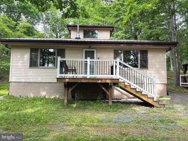 251 Riffey Mountain Ln, Mathias, WV 26812