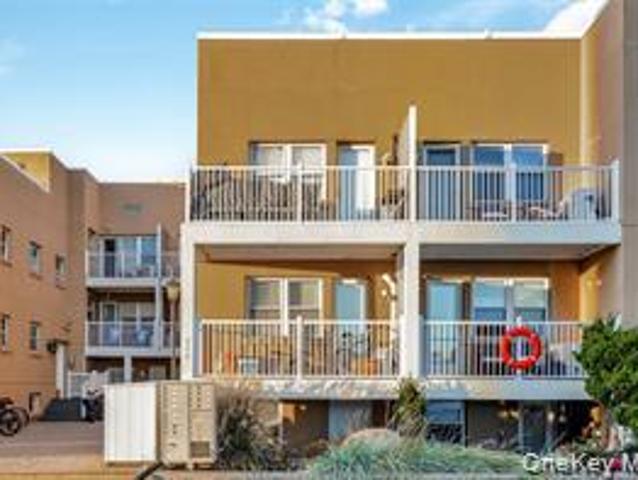 251 W Broadway 306