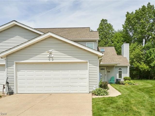 251 Westberry Cir, Tallmadge, OH 44278