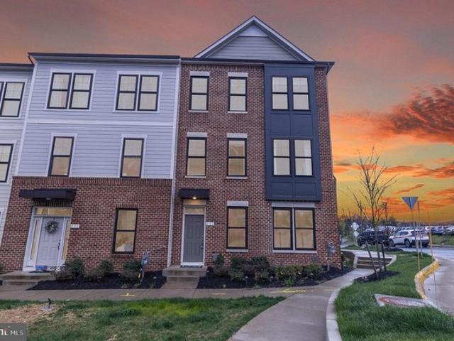 251 Willis St, Fredericksburg, VA 22401