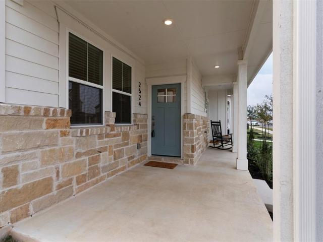 2524 Ophelia Levi Ln