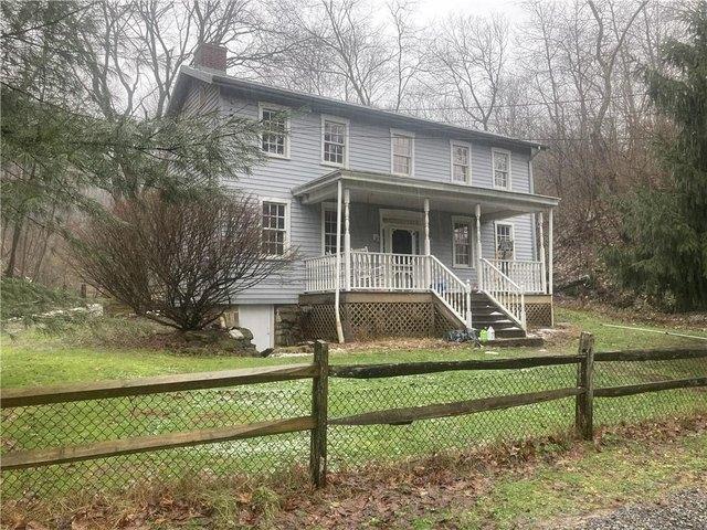 2524 Camp Meeting Rd, Sewickley, PA 15143