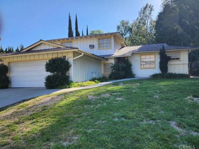 2524 Deerpark Dr, Fullerton, CA 92835