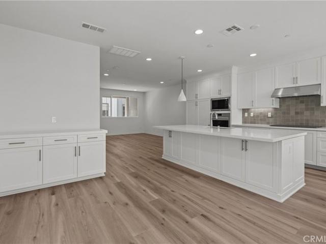 2524 Elderberry Ln, Carlsbad, CA 92008
