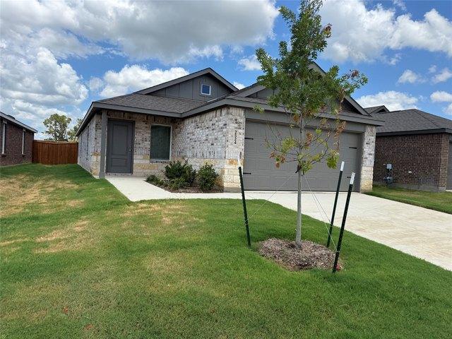2524 Guineas Ln, Aubrey, TX 76227